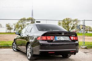 Sarkans Honda Accord 2007 Rīga, ar dzinēja tilpumu 2.00 L un nobraukumu 271 tūkst. km par 2500 €, foto 7 vietnē AUTOMOTO.COM.LV