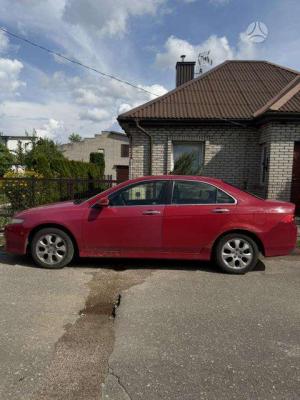 Red Honda Accord 2007 in Kaunas, with an engine capacity of 2.00 L and mileage of 317 thousand km for 700 €, photo 4 on AUTOMOTO.COM.LV