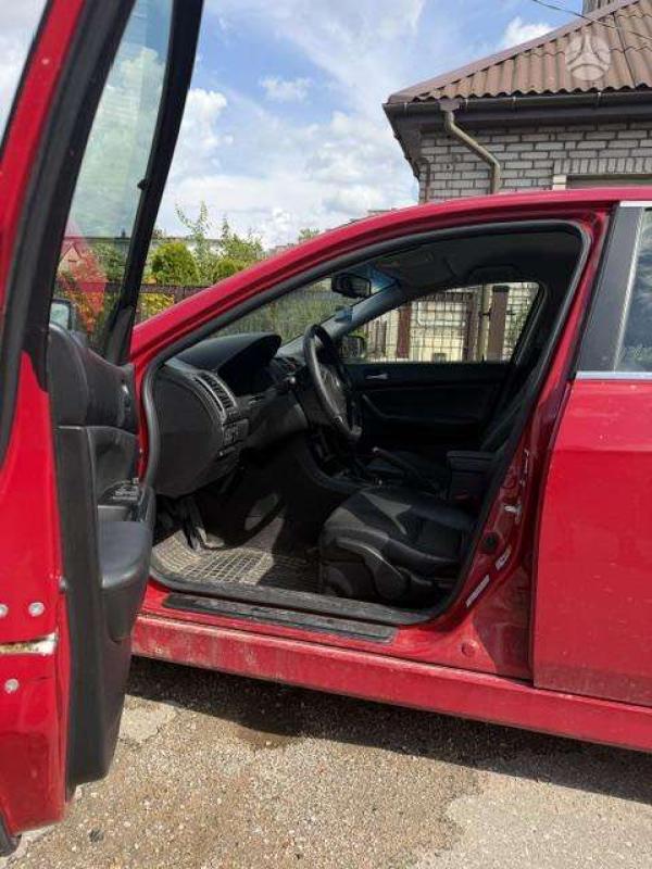 Sarkans Honda Accord 2007 Kauņa, ar dzinēja tilpumu 2.00 L un nobraukumu 317 tūkst. km par 700 €, foto 6 vietnē AUTOMOTO.COM.LV