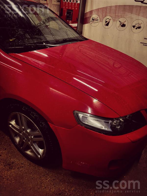 Red Honda Accord 2007 in Riga, with an engine capacity of 2.00 L and mileage of 222 thousand km for 2300 €, photo 4 on AUTOMOTO.COM.LV