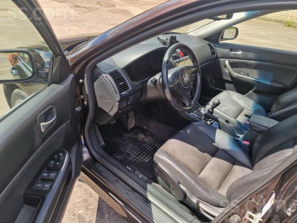 Sarkans Honda Accord 2008 Rīga, ar dzinēja tilpumu 2.00 L un nobraukumu 308 tūkst. km par 2400 €, foto 10 vietnē AUTOMOTO.COM.LV
