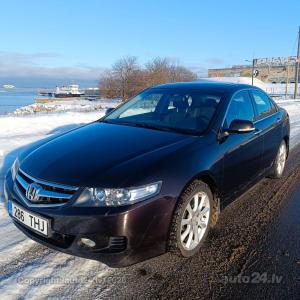 Red Honda Accord 2009 in Tallinn, with an engine capacity of 2.40 L and mileage of 163 thousand km for 3200 €, photo 7 on AUTOMOTO.COM.LV