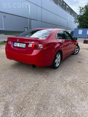 Sarkans Honda Accord 2009 Rīga, ar dzinēja tilpumu 2.00 L un nobraukumu 236 tūkst. km par 2370 €, foto 6 vietnē AUTOMOTO.COM.LV