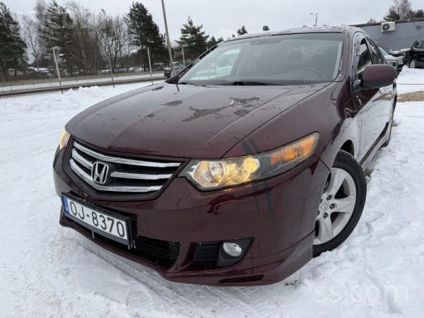 Red Honda Accord 2010 in Riga, with an engine capacity of 2.00 L and mileage of 0 thousand km for 4999 €, photo 1 on AUTOMOTO.COM.LV