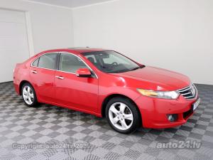 Sarkans Honda Accord 2010 Tallina, ar dzinēja tilpumu 2.40 L un nobraukumu 249 tūkst. km par 2999 €, foto  vietnē AUTOMOTO.COM.LV