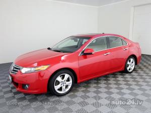 Red Honda Accord 2010 in Tallinn, with an engine capacity of 2.40 L and mileage of 249 thousand km for 2999 €, photo 3 on AUTOMOTO.COM.LV
