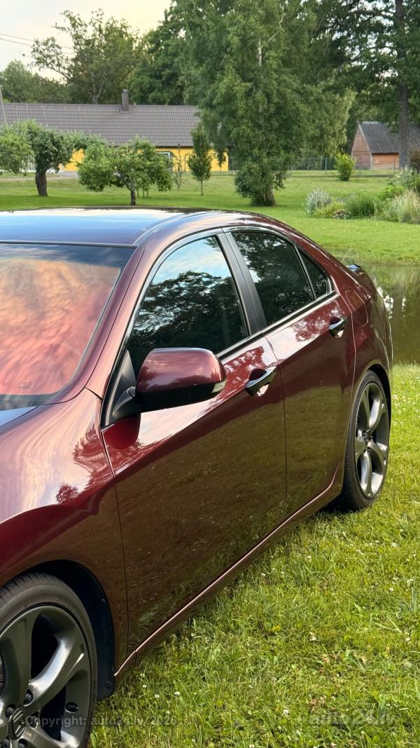 Sarkans Honda Accord 2011 Viljandi, ar dzinēja tilpumu 2.00 L un nobraukumu 155 tūkst. km par 7390 €, foto 2 vietnē AUTOMOTO.COM.LV