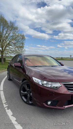 Sarkans Honda Accord 2011 Viljandi, ar dzinēja tilpumu 2.00 L un nobraukumu 155 tūkst. km par 7390 €, foto 6 vietnē AUTOMOTO.COM.LV