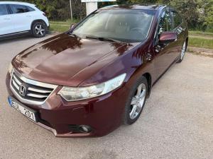 Red Honda Accord 2011 in Panevezys, with an engine capacity of 2.35 L and mileage of 305 thousand km for 4300 €, photo  on AUTOMOTO.COM.LV