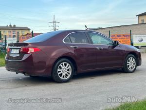 Sarkans Honda Accord 2012 Narva, ar dzinēja tilpumu 2.00 L un nobraukumu 365 tūkst. km par 2999 €, foto 6 vietnē AUTOMOTO.COM.LV