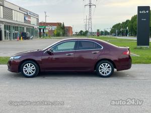 Sarkans Honda Accord 2012 Narva, ar dzinēja tilpumu 2.00 L un nobraukumu 365 tūkst. km par 2999 €, foto 9 vietnē AUTOMOTO.COM.LV