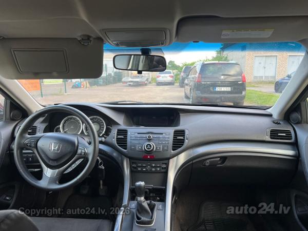 Sarkans Honda Accord 2012 Narva, ar dzinēja tilpumu 2.00 L un nobraukumu 365 tūkst. km par 2999 €, foto 10 vietnē AUTOMOTO.COM.LV