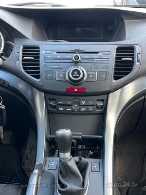 Sarkans Honda Accord 2012 Narva, ar dzinēja tilpumu 2.00 L un nobraukumu 365 tūkst. km par 2999 €, foto 13 vietnē AUTOMOTO.COM.LV