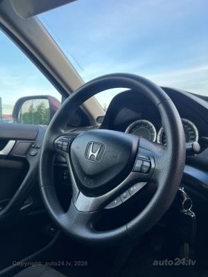 Sarkans Honda Accord 2012 Narva, ar dzinēja tilpumu 2.00 L un nobraukumu 365 tūkst. km par 2999 €, foto 15 vietnē AUTOMOTO.COM.LV