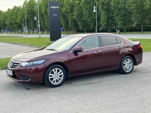 Красный Хонда Аккорд 2012 в Нарва, объемом двигателя 2.00 л и пробегом 354 тыс. км за 2999 €, фото 12 на AUTOMOTO.COM.LV
