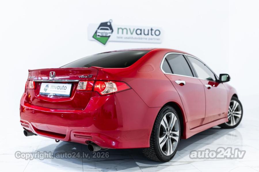 Sarkans Honda Accord 2014 Tallina, ar dzinēja tilpumu 2.40 L un nobraukumu 223 tūkst. km par 6990 €, foto 7 vietnē AUTOMOTO.COM.LV