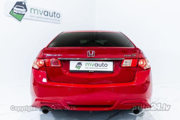 Red Honda Accord 2014 in Tallinn, with an engine capacity of 2.40 L and mileage of 223 thousand km for 6990 €, photo 7 on AUTOMOTO.COM.LV