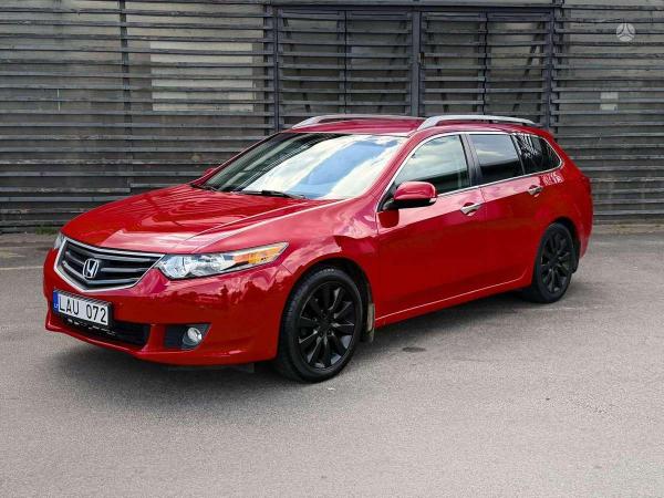 Sarkans Honda Accord 2009 Viļņa, ar dzinēja tilpumu 2.00 L un nobraukumu 367 tūkst. km par 3500 €, foto 1 vietnē AUTOMOTO.COM.LV
