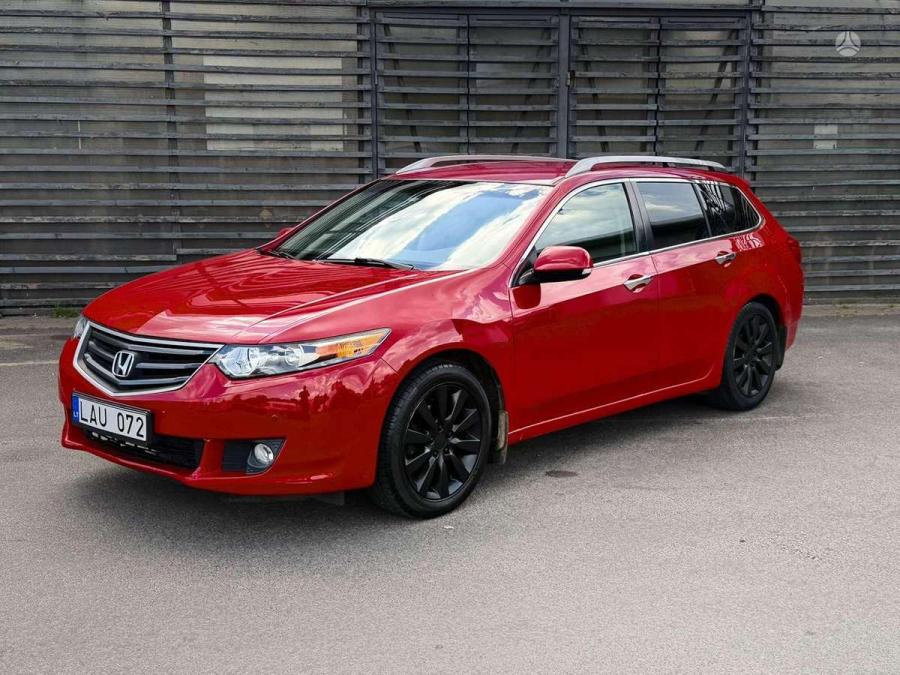 Sarkans Honda Accord 2009 Viļņa, ar dzinēja tilpumu 2.00 L un nobraukumu 367 tūkst. km par 3500 €, foto 1 vietnē AUTOMOTO.COM.LV