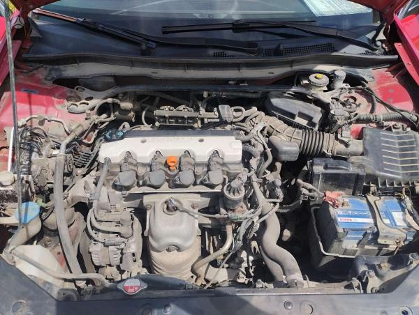 Sarkans Honda Accord 2009 Viļņa, ar dzinēja tilpumu 2.00 L un nobraukumu 367 tūkst. km par 3500 €, foto 7 vietnē AUTOMOTO.COM.LV