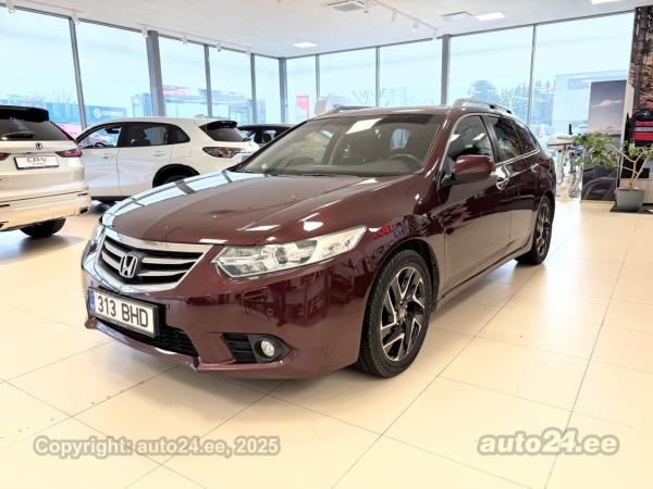 Sarkans Honda Accord 2012 Viljandi, ar dzinēja tilpumu 2.00 L un nobraukumu 214 tūkst. km par 5900 €, foto 3 vietnē AUTOMOTO.COM.LV