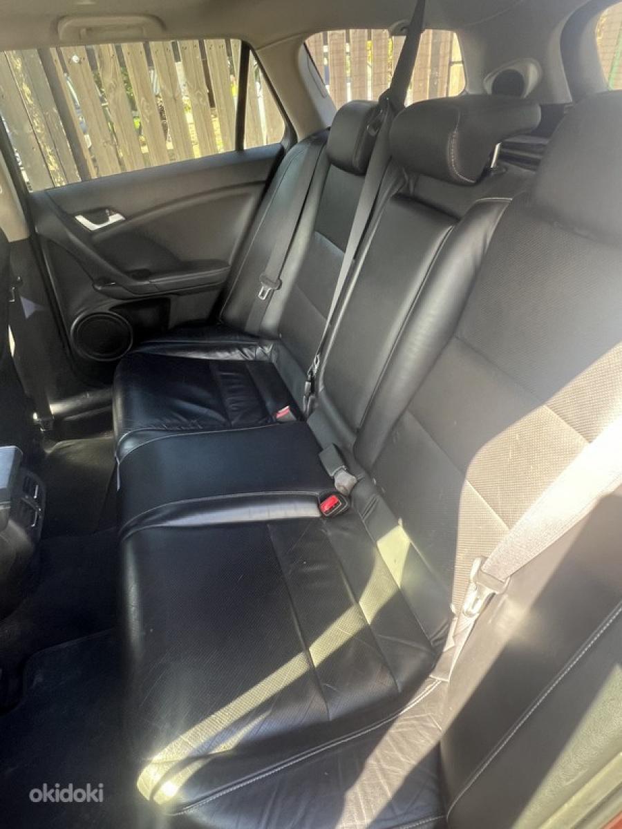 Sarkans Honda Accord 2015 Tallina, ar dzinēja tilpumu 2.00 L un nobraukumu 395 tūkst. km par 6950 €, foto 12 vietnē AUTOMOTO.COM.LV