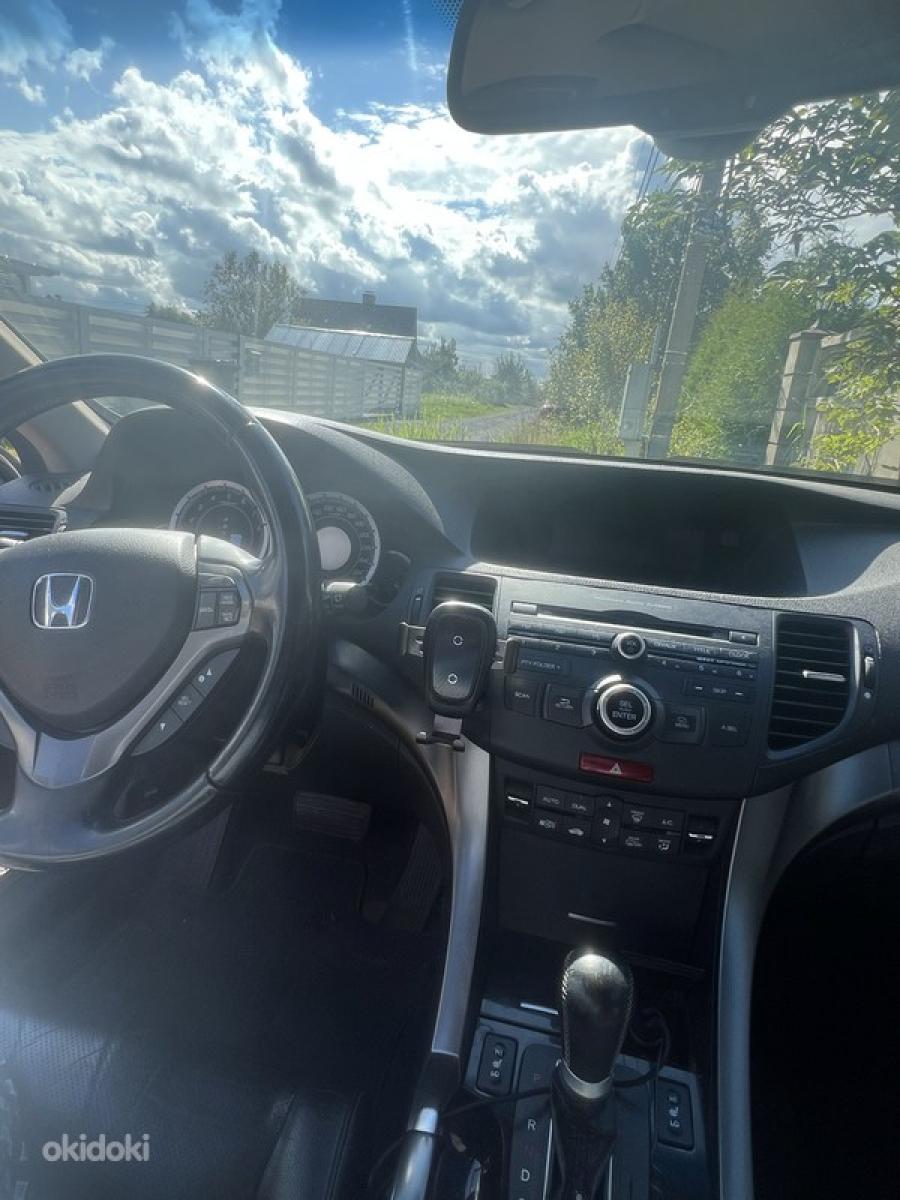 Sarkans Honda Accord 2015 Tallina, ar dzinēja tilpumu 2.00 L un nobraukumu 395 tūkst. km par 6950 €, foto 14 vietnē AUTOMOTO.COM.LV