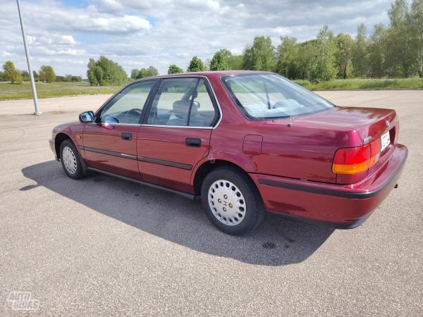 Honda Accord 1991 in Raseiniai, with an engine capacity of 2.00 L and mileage of 260 thousand km for 3650 €, photo 6 on AUTOMOTO.COM.LV