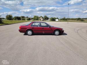 Honda Accord 1991 in Raseiniai, with an engine capacity of 2.00 L and mileage of 260 thousand km for 3650 €, photo 10 on AUTOMOTO.COM.LV