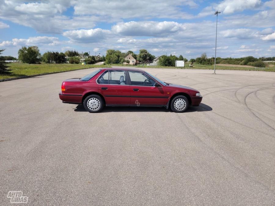 Honda Accord 1991 in Raseiniai, with an engine capacity of 2.00 L and mileage of 260 thousand km for 3650 €, photo 10 on AUTOMOTO.COM.LV