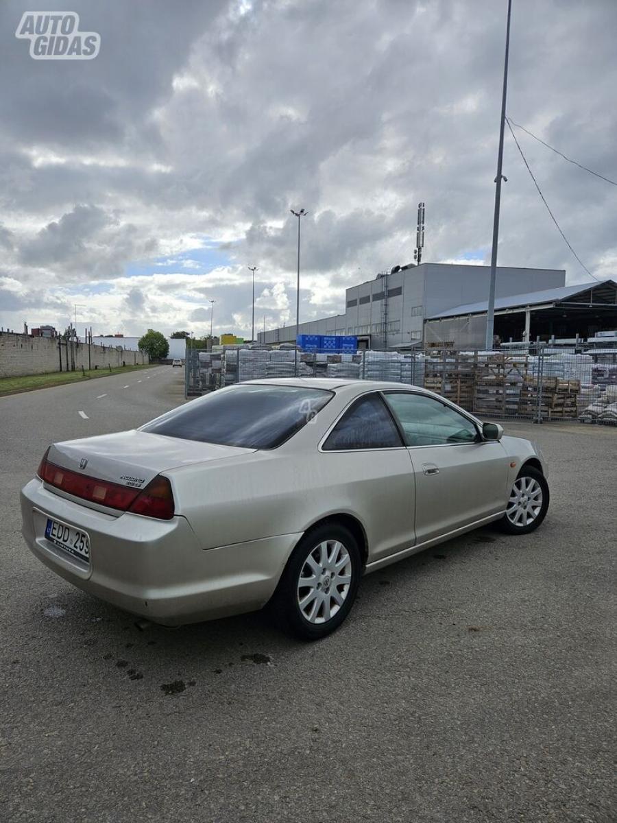 Honda Accord 1999 Klaipėda, ar dzinēja tilpumu 2.00 L un nobraukumu 343 tūkst. km par 2200 €, foto 5 vietnē AUTOMOTO.COM.LV