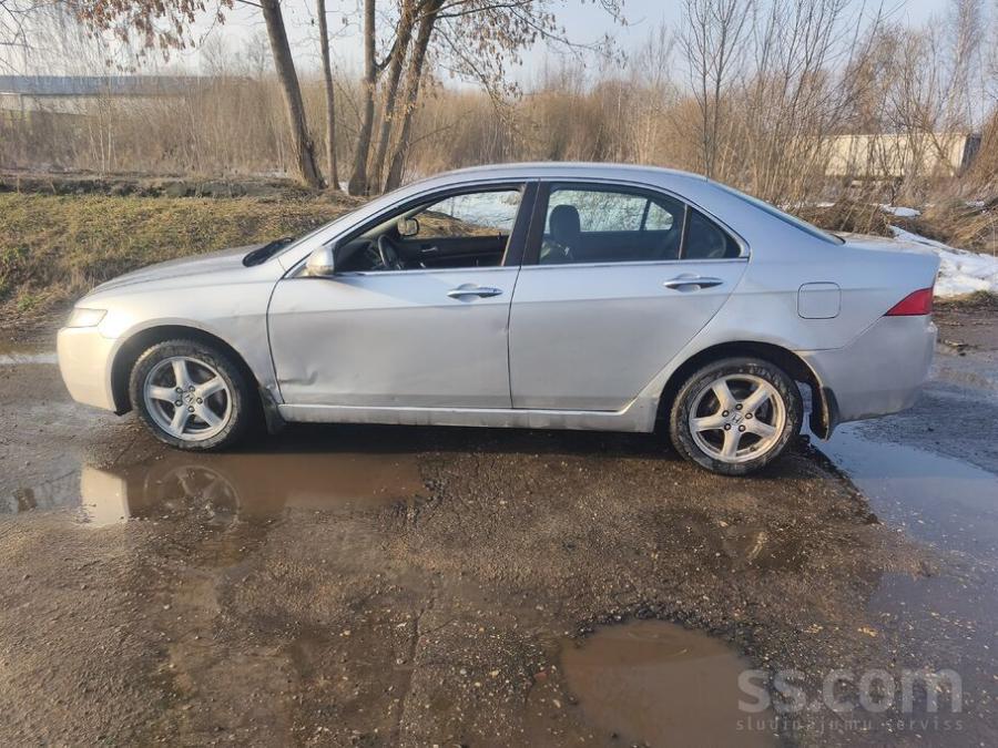 Хонда Аккорд 2003 в Резекне, объемом двигателя 2.00 л и пробегом 384 тыс. км за 870 €, фото 9 на AUTOMOTO.COM.LV