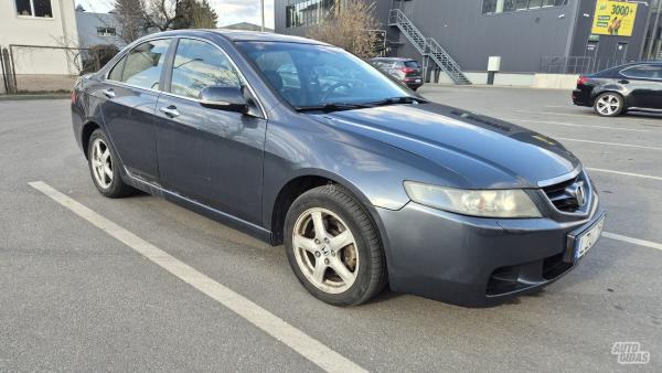 Honda Accord 2004 Kauņa, ar dzinēja tilpumu 2.20 L un nobraukumu 359 tūkst. km par 500 €, foto 3 vietnē AUTOMOTO.COM.LV