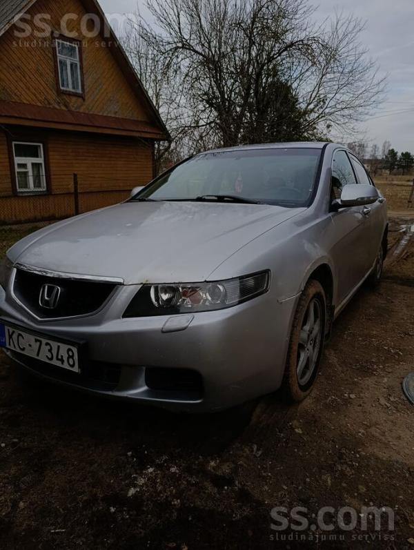 Honda Accord 2004 in Daugavpils, with an engine capacity of 2.00 L and mileage of 339 thousand km for 1400 €, photo 1 on AUTOMOTO.COM.LV