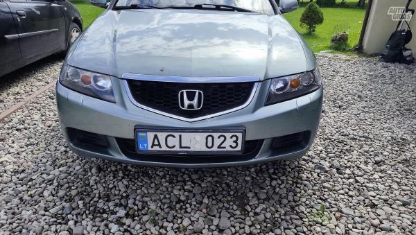 Honda Accord 2004 Marijampole, ar dzinēja tilpumu 2.00 L un nobraukumu 295 tūkst. km par 400 €, foto 2 vietnē AUTOMOTO.COM.LV