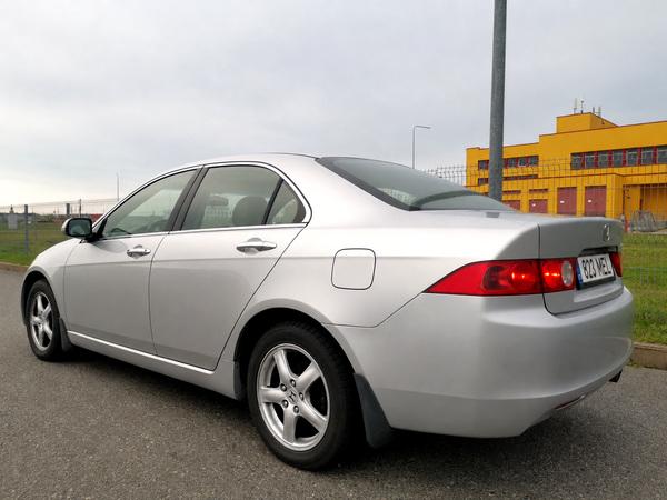 Хонда Аккорд 2004 в Тарту на AUTOMOTO.COM.LV Хонда Аккорд 2004 в Тарту, объемом двигателя 2.00 л и пробегом 264 тыс. км за 990 €, фото 4 на AUTOMOTO.COM.LV