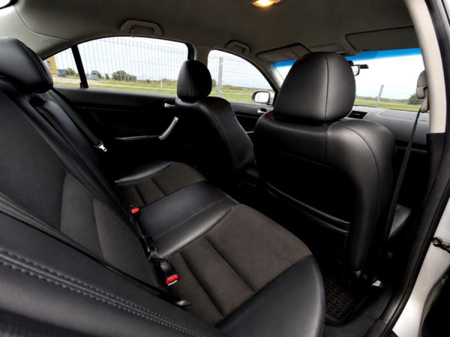 Honda Accord 2004 Tartu, ar dzinēja tilpumu 2.00 L un nobraukumu 264 tūkst. km par 990 €, foto 7 vietnē AUTOMOTO.COM.LV