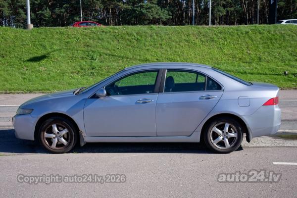 Honda Accord 2004 in Tallinn on AUTOMOTO.COM.LV Honda Accord 2004 in Tallinn, with an engine capacity of 2.00 L and mileage of 226 thousand km for 1500 €, photo 4 on AUTOMOTO.COM.LV