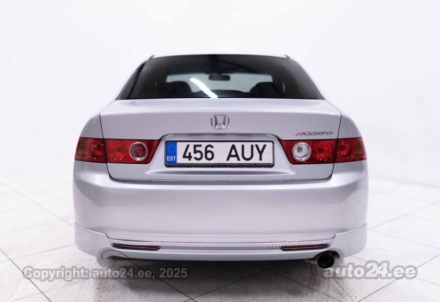 Honda Accord 2005 in Tallinn, with an engine capacity of 2.00 L and mileage of 279 thousand km for 2799 €, photo 5 on AUTOMOTO.COM.LV