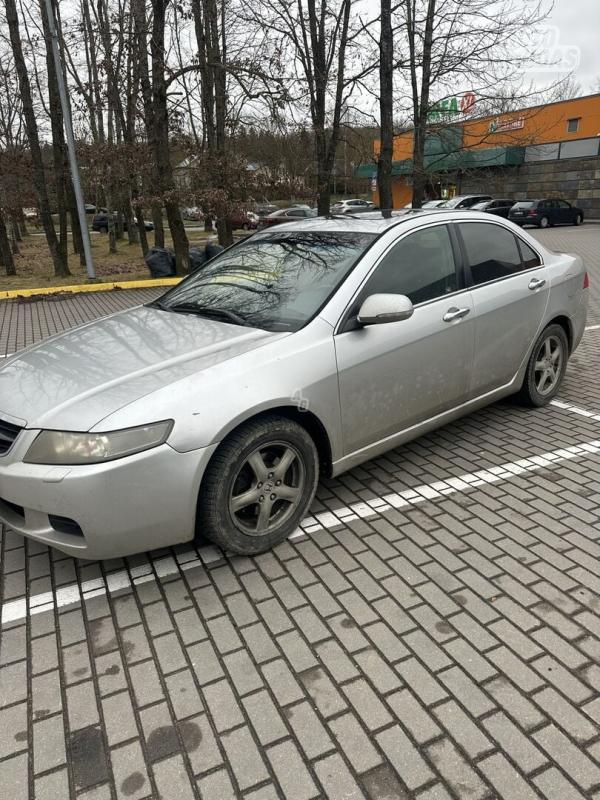 Honda Accord 2005 in Alytus, with an engine capacity of 2.20 L and mileage of 361 thousand km for 850 €, photo 3 on AUTOMOTO.COM.LV