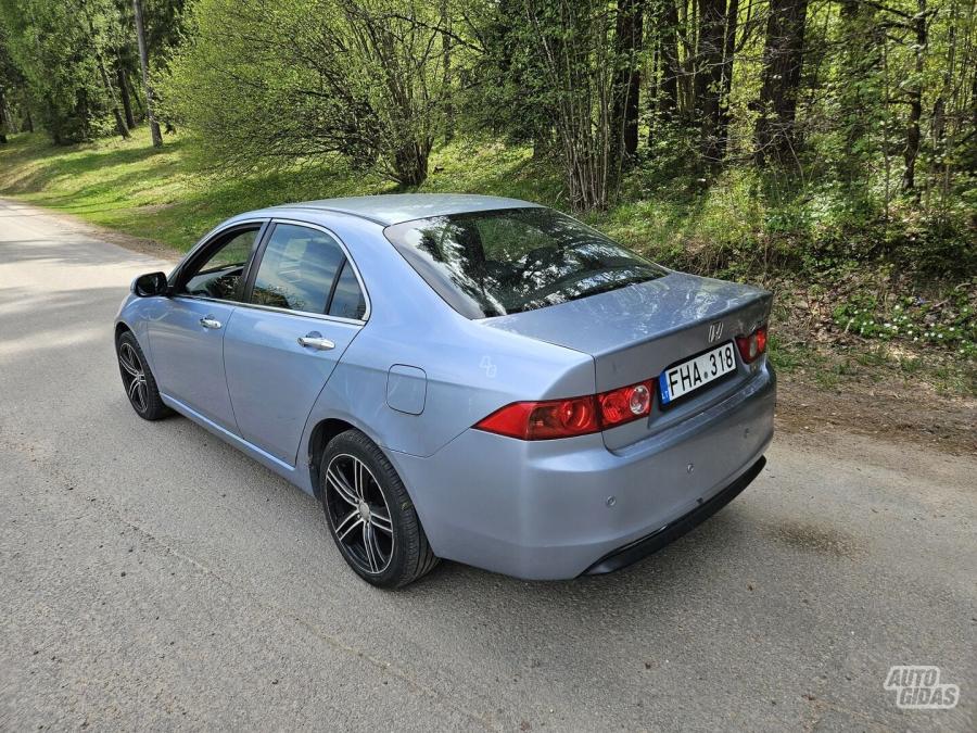 Honda Accord 2005 Prienai, ar dzinēja tilpumu 2.20 L un nobraukumu 314 tūkst. km par 850 €, foto 5 vietnē AUTOMOTO.COM.LV