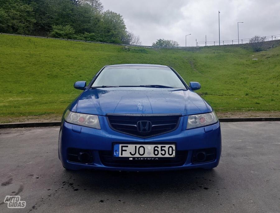 Honda Accord 2005 in Kaunas, with an engine capacity of 2.20 L and mileage of 291 thousand km for 1600 €, photo 3 on AUTOMOTO.COM.LV