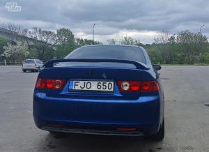 Honda Accord 2005 in Kaunas, with an engine capacity of 2.20 L and mileage of 291 thousand km for 1600 €, photo 4 on AUTOMOTO.COM.LV