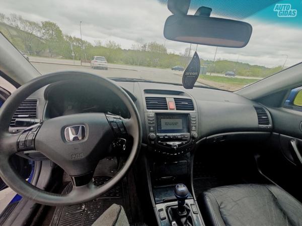 Honda Accord 2005 Kauņa, ar dzinēja tilpumu 2.20 L un nobraukumu 291 tūkst. km par 1600 €, foto 6 vietnē AUTOMOTO.COM.LV