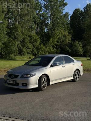 Honda Accord 2005 in Jelgava, with an engine capacity of 2.00 L and mileage of 297 thousand km for 2000 €, photo 3 on AUTOMOTO.COM.LV