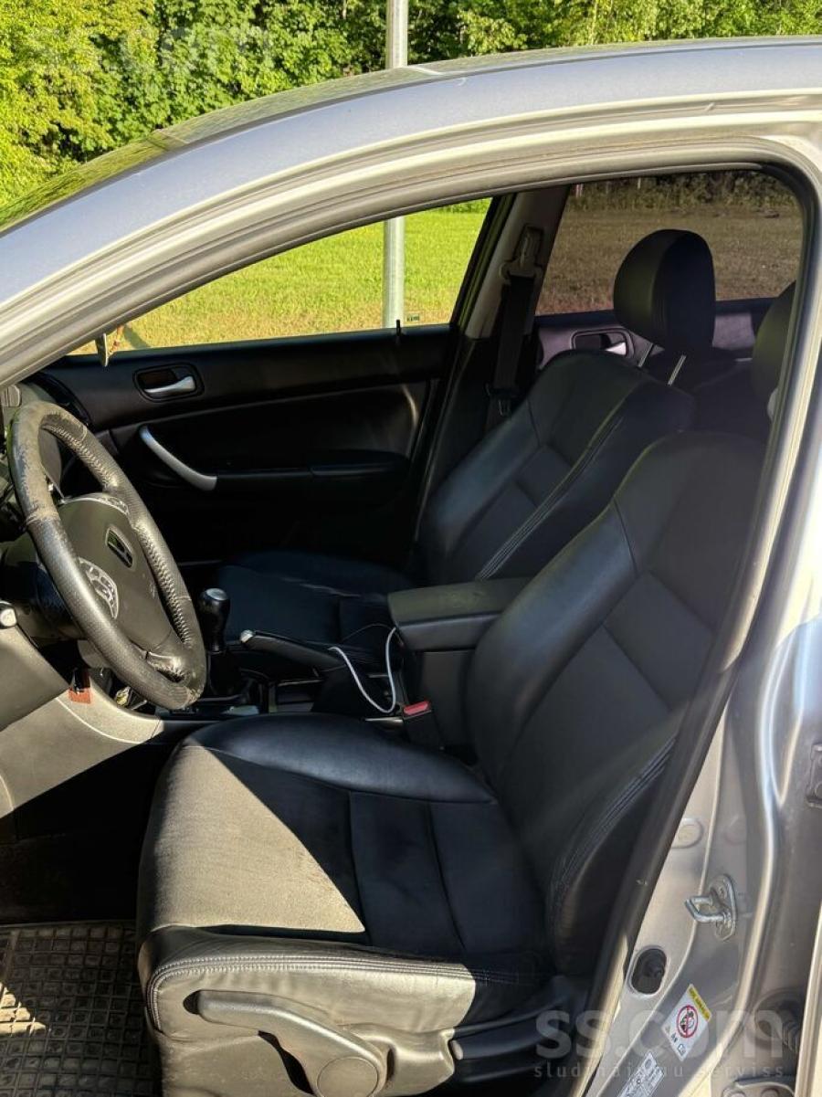 Honda Accord 2005 in Jelgava, with an engine capacity of 2.00 L and mileage of 297 thousand km for 2000 €, photo 6 on AUTOMOTO.COM.LV