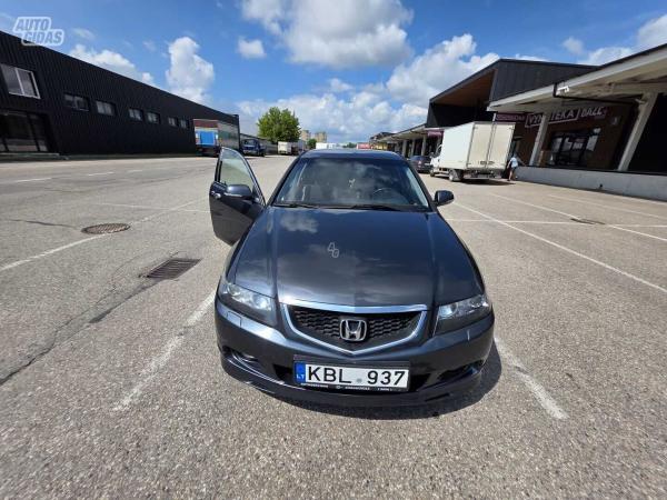 Honda Accord 2005 in Kaunas, with an engine capacity of 2.40 L and mileage of 269 thousand km for 1900 €, photo 5 on AUTOMOTO.COM.LV