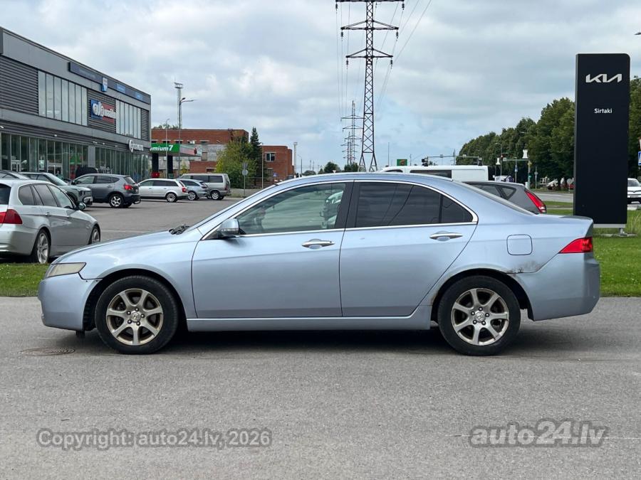 Honda Accord 2005 in Narva, with an engine capacity of 2.20 L and mileage of 399 thousand km for 599 €, photo 9 on AUTOMOTO.COM.LV