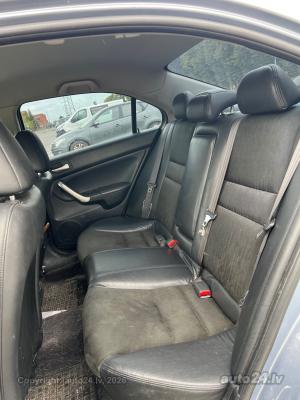 Honda Accord 2005 in Narva, with an engine capacity of 2.20 L and mileage of 399 thousand km for 599 €, photo 10 on AUTOMOTO.COM.LV