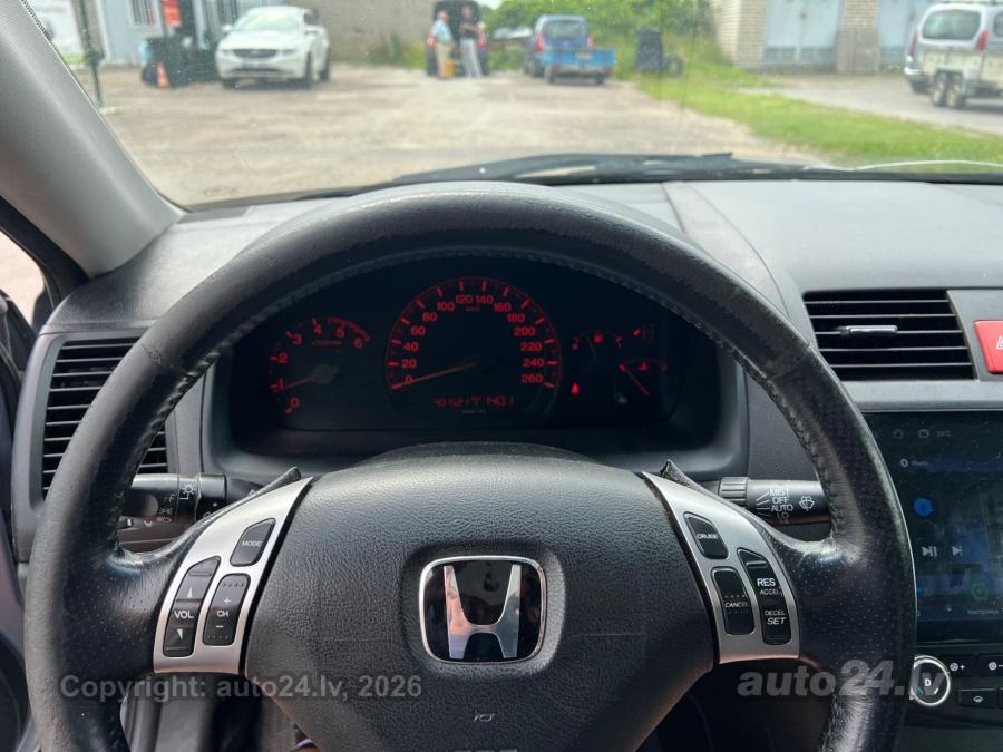 Honda Accord 2005 in Narva, with an engine capacity of 2.20 L and mileage of 399 thousand km for 599 €, photo 13 on AUTOMOTO.COM.LV